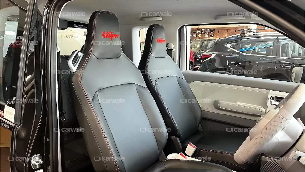 MG Comet EV Blackstorm Reaches Showrooms! - CarWale