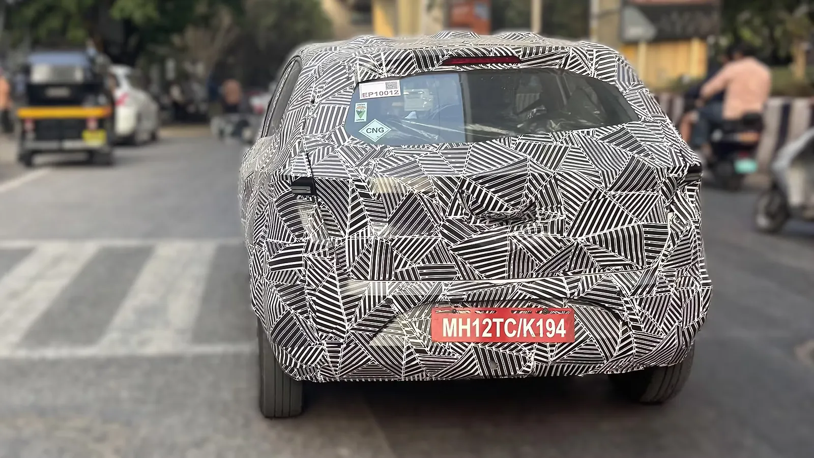 Tata Altroz Facelift Spied Testing in CNG Guise - CarWale