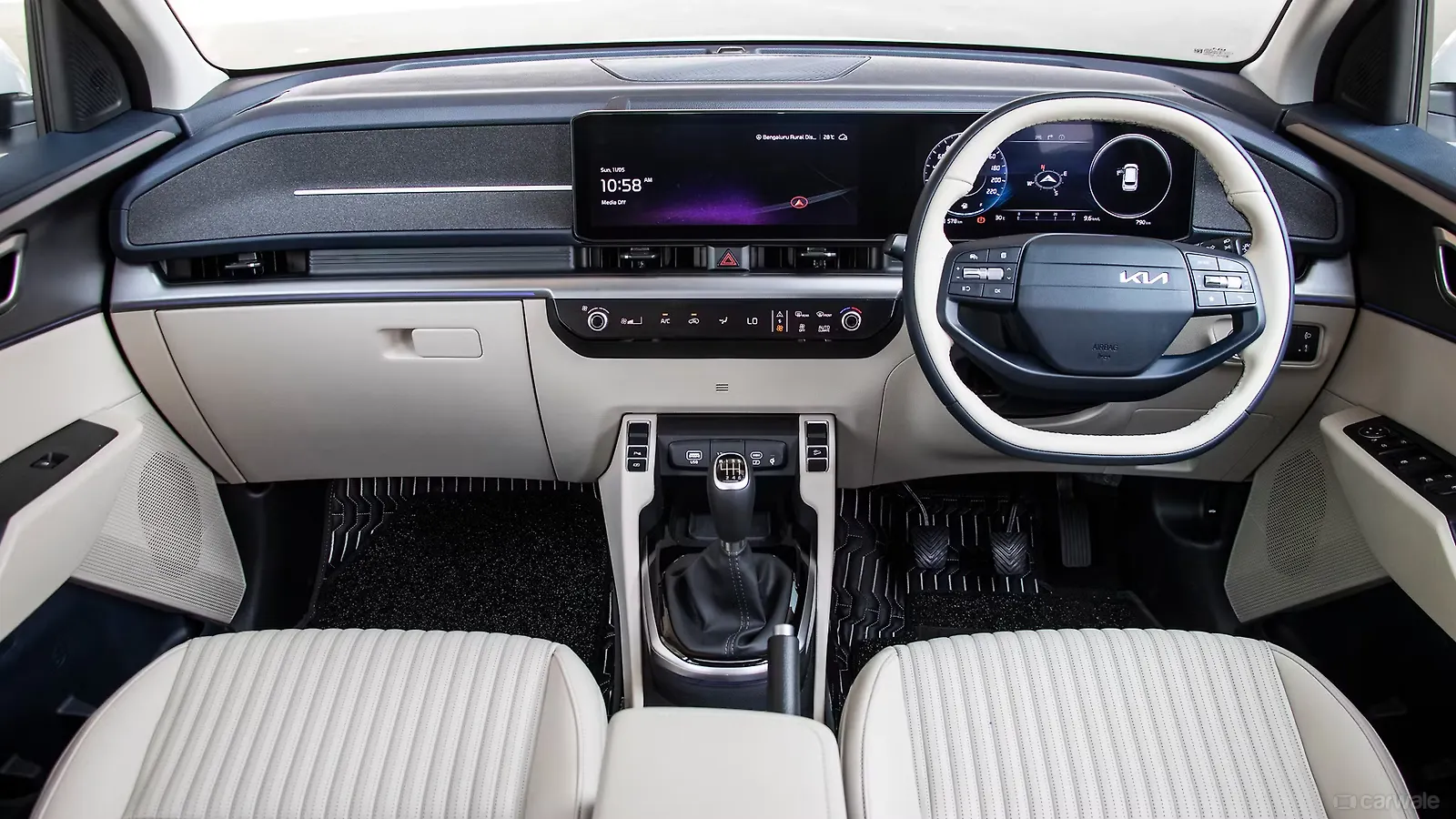 Kia Carens Clavis Diesel Manual First Drive Review - CarWale