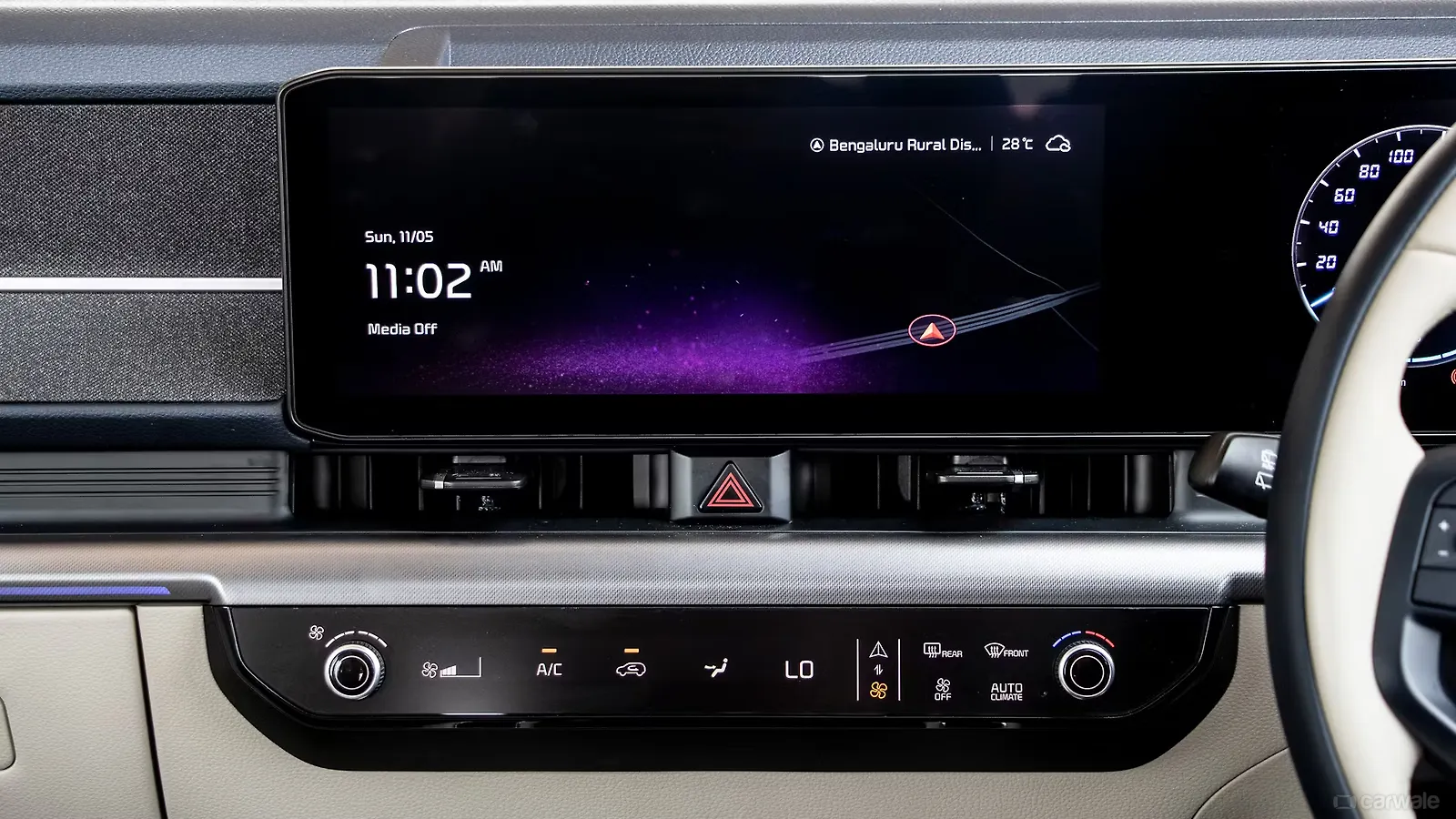 Kia Carens Clavis Diesel Manual First Drive Review - CarWale