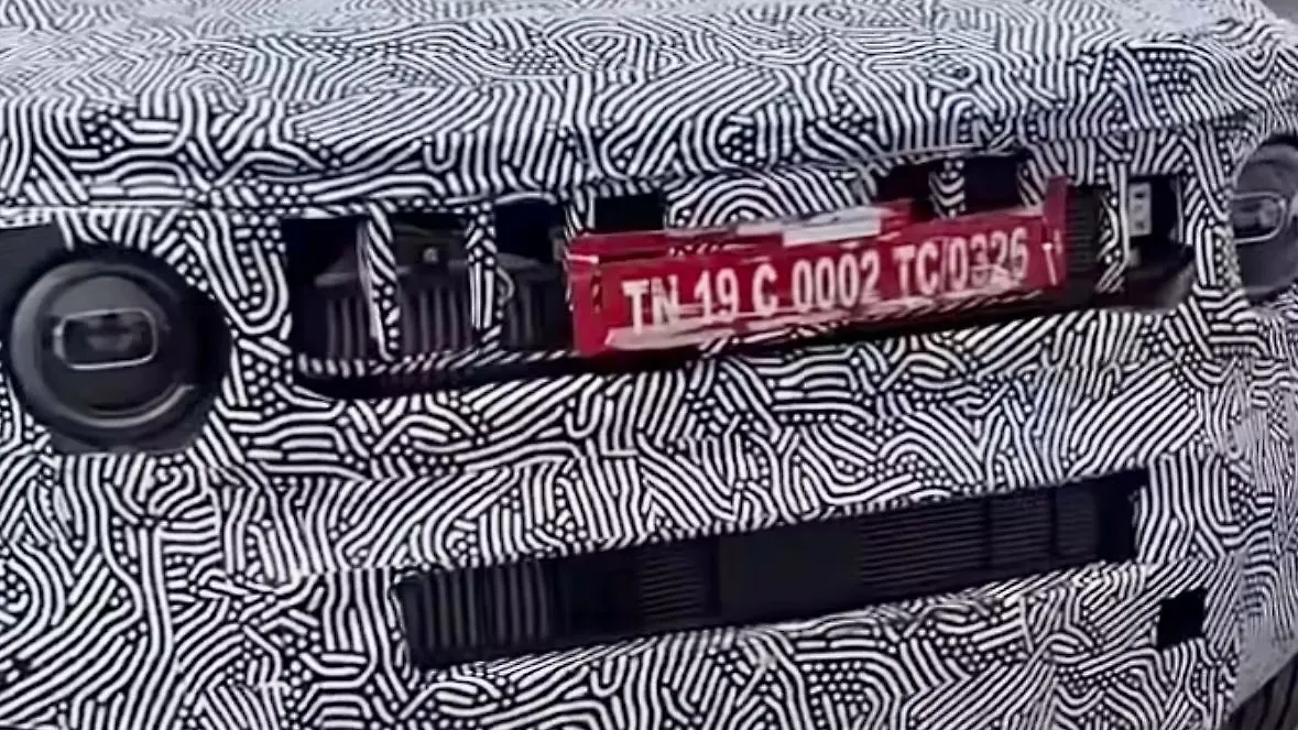 New-Gen Mahindra Bolero Spied Again, Reveals Fresh Details - CarWale