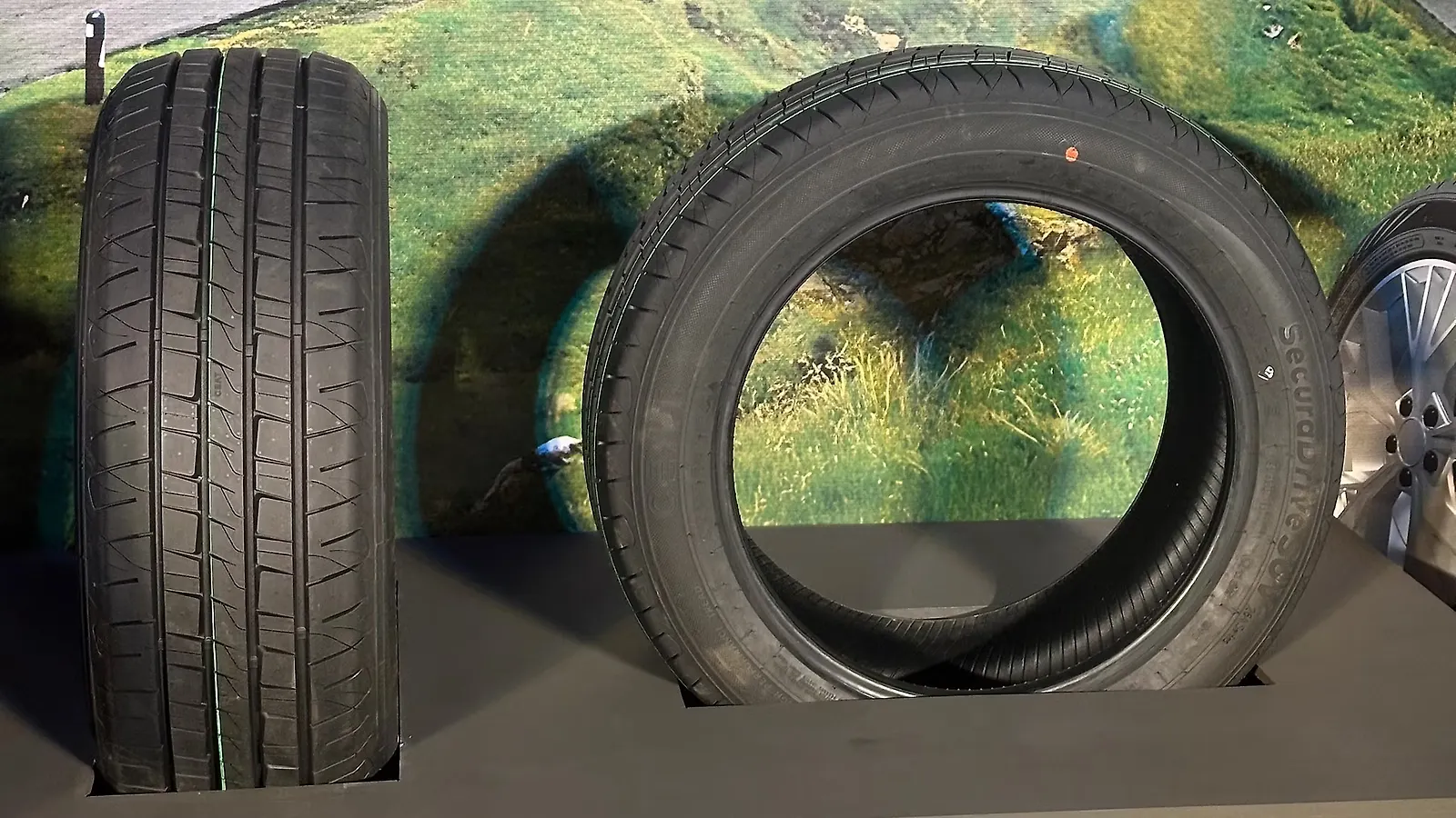 Ceat SecuraDrive CIRCL Tyres Launched at Rs. 8,999 - CarWale