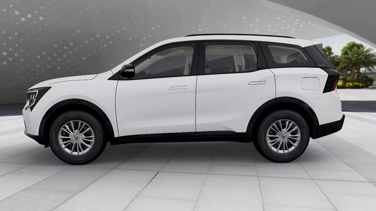 Mahindra XUV 7XO Base AX Variant Detailed - CarWale