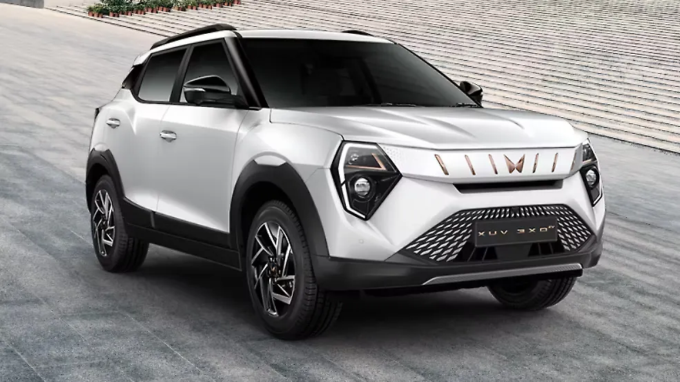 Mahindra XUV 3XO EV Colour Options Revealed - CarWale