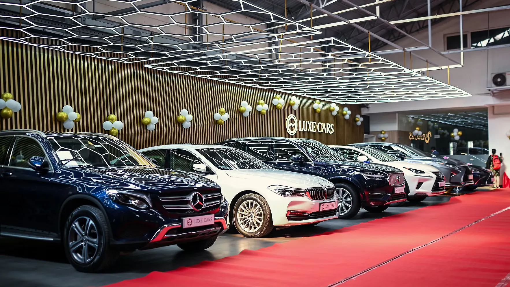 Used Car Showrooms in Bangalore | Used Car Dealers in Bangalore - CarWale