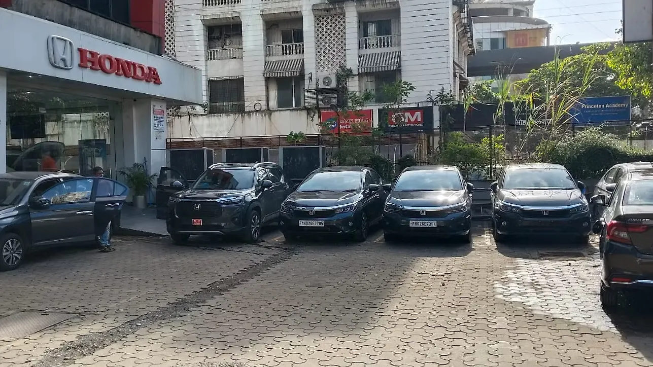 Cars24 Hub Kandivali Mumbai | 51 Second Hand Cars Available For Sale in ...