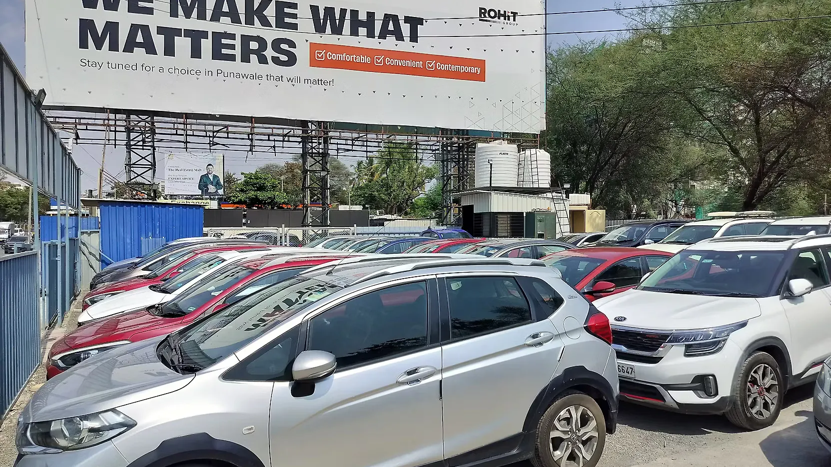 Used Car Showrooms in Pune | Used Car Dealers in Pune - CarWale