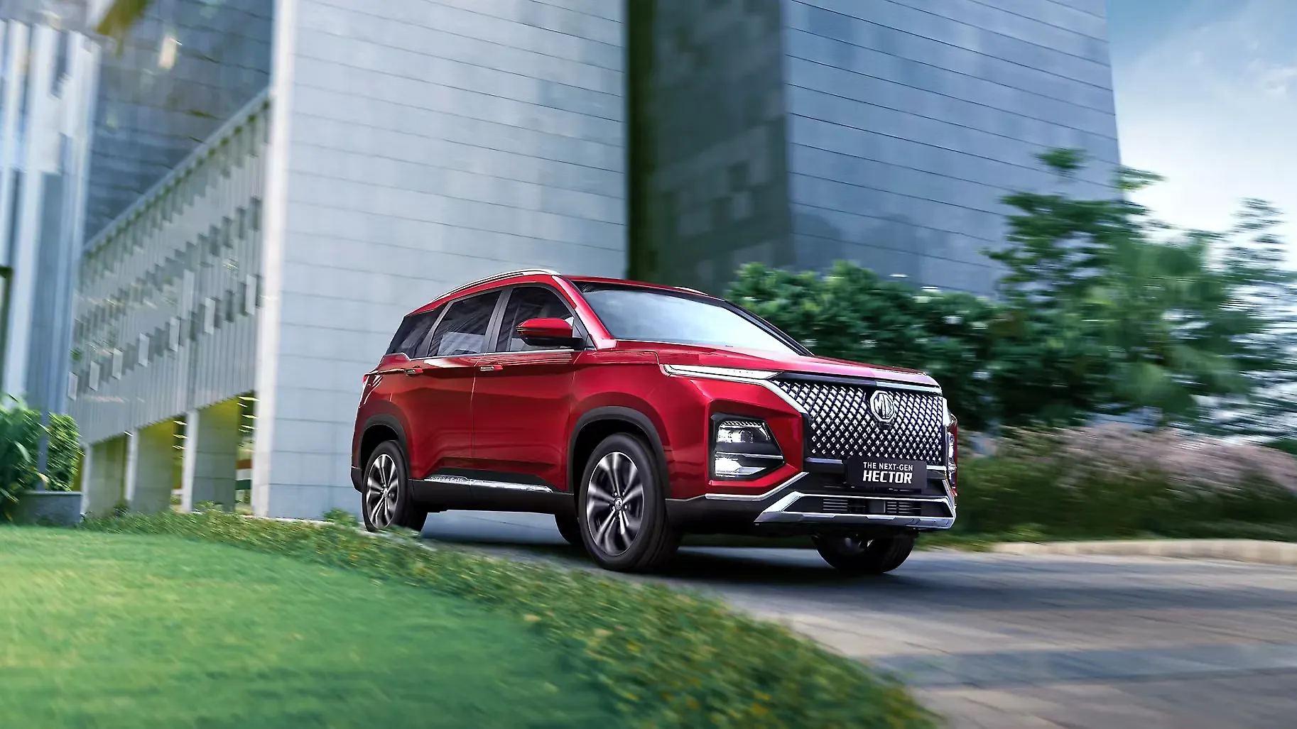 MG Hector Plus Price Images Colours Reviews CarWale