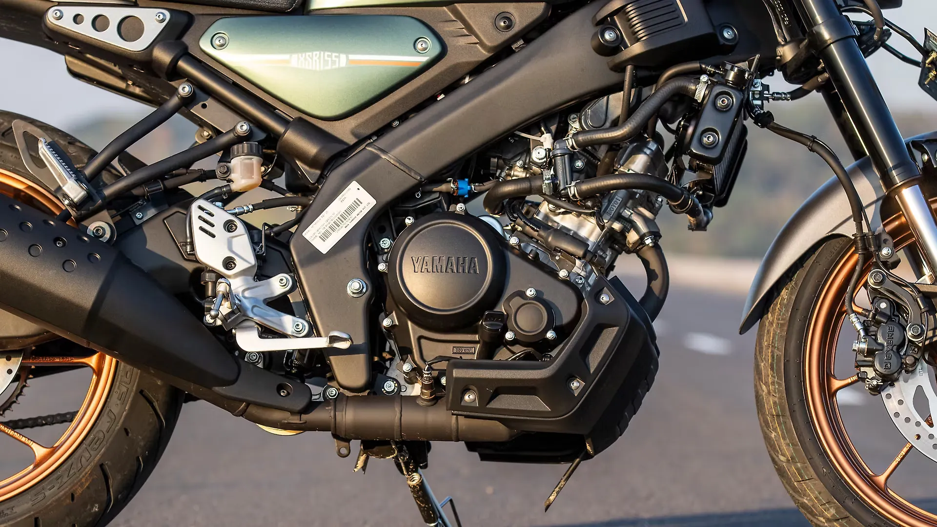 Yamaha XSR 155 Price - Mileage, Images, Colours | BikeWale