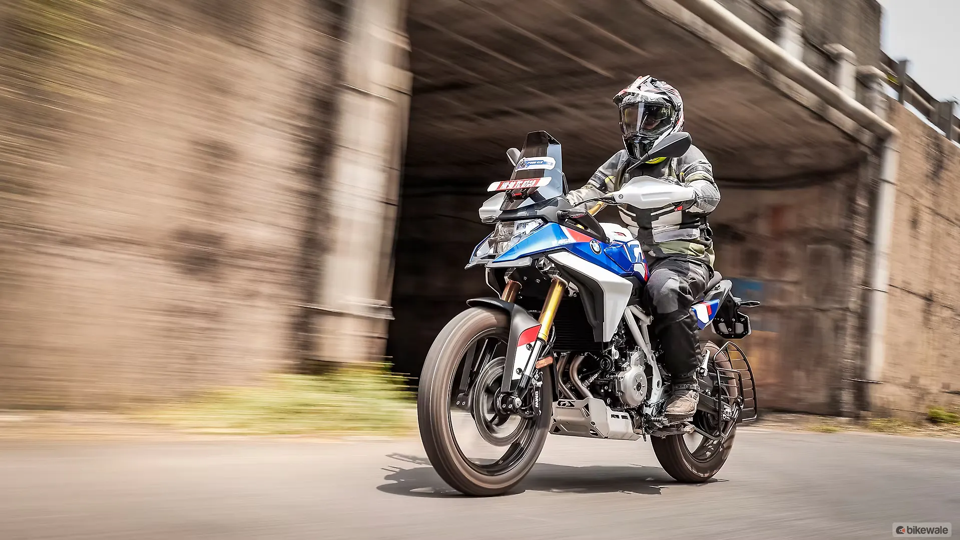 BMW F 450 GS Price - Mileage, Images, Colours | BikeWale