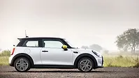 Mini Cooper SE Price - Images, Colours & Reviews - CarWale