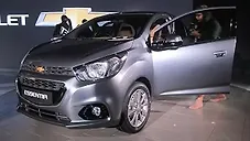 Chevrolet Tavera Price in India, Tavera Colours, Images & Reviews - CarWale