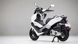 Images of Keeway Vieste 300 | Photos of Vieste 300 - BikeWale