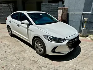 196 Used Hyundai Elantra Cars In India, Second Hand Hyundai Elantra ...