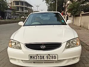 Hyundai accent 2nd hand store