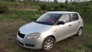 Skoda Fabia [2008-2010] Price - Images, Colors & Reviews - CarWale