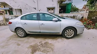 Renault Fluence [2014-2017] Price - Images, Colors & Reviews - CarWale