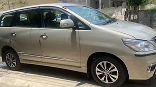 Toyota Innova [2015-2016] Price - Images, Colors & Reviews - CarWale