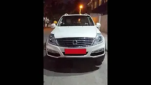 Ssangyong Rexton Price - Images, Colors & Reviews - CarWale