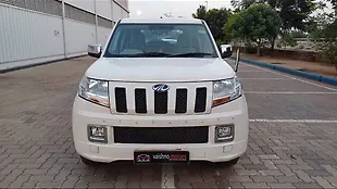 Mahindra TUV300 Price - Images, Colors & Reviews - CarWale