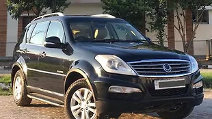 Ssangyong Rexton Price - Images, Colors & Reviews - CarWale