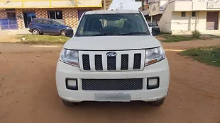 Mahindra TUV300 Price - Images, Colors & Reviews - CarWale