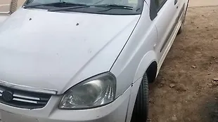Tata Indica V2 Price - Images, Colors & Reviews - CarWale