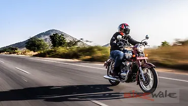 Jawa Standard Price - Mileage, Images, Colours | BikeWale