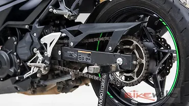 Kawasaki Ninja 400 Rear Three-Quarter Image – BikeWale