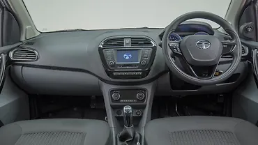 Tata Tigor [2017-2018] Photo, Rear view Image - CarWale