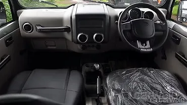 Thar [2014-2020] Boot Space Image, Thar [2014-2020] Photos in India ...