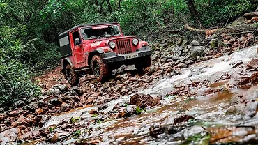 Thar [2014-2020] Boot Space Image, Thar [2014-2020] Photos in India ...