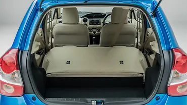 Etios Liva Rear View Image, Etios Liva Photos in India - CarWale