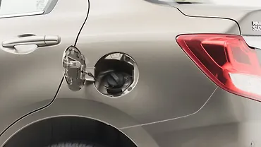 Discontinued Dzire 2017 2020 Images CarWale
