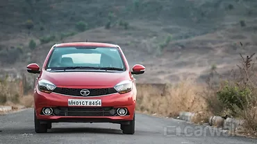 Tata Tigor [2017-2018] Photo, Rear view Image - CarWale