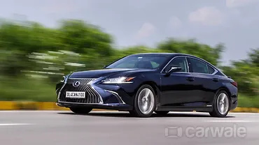 ES Rear View Image, ES Photos in India - CarWale