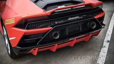 Huracan Evo Rear Bumper Image, Huracan Evo Photos in India - CarWale