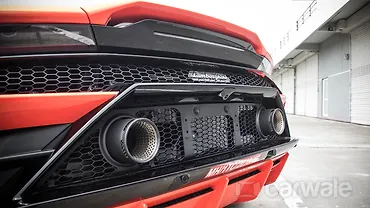 Huracan Evo Rear Bumper Image, Huracan Evo Photos in India - CarWale