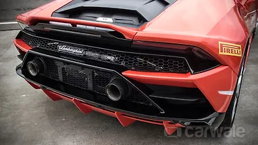 Huracan Evo Rear Bumper Image, Huracan Evo Photos in India - CarWale