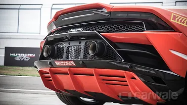 Huracan Evo Rear Bumper Image, Huracan Evo Photos in India - CarWale