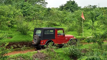 Thar [2014-2020] Boot Space Image, Thar [2014-2020] Photos in India ...