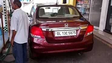 Amaze [2013-2016] Left Side View Image, Amaze [2013-2016] Photos in ...