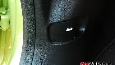 Figo [2012-2015] Engine Bay Image, Figo [2012-2015] Photos in India ...
