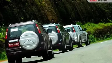 Endeavour [2009-2014] Boot Space Image, Endeavour [2009-2014] Photos in ...