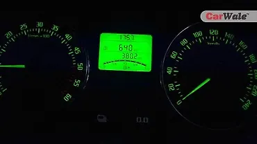 Fabia Instrument Panel Image, Fabia Photos in India - CarWale