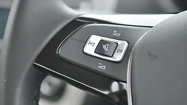 Polo [2014-2015] Interior Image, Polo [2014-2015] Photos in India - CarWale