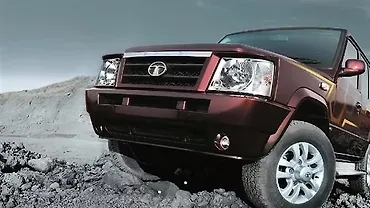 Sumo Gold Front View Image, Sumo Gold Photos in India - CarWale