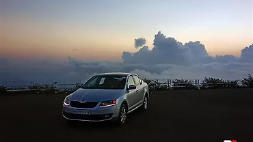 Skoda Octavia [2013-2015] Images - Interior & Exterior Photo Gallery ...