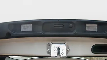 Swift [2014-2018] Boot Space Image, Swift [2014-2018] Photos in India ...