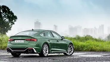 RS5 Right Side View Image, RS5 Photos in India - CarWale